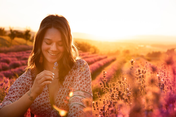 How To Make Photos Look Soft And Dreamy In Photoshop