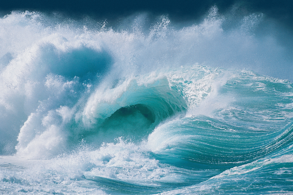 How To Photograph Waves - The Best Camera Settings