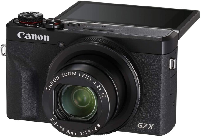 8 Best Canon Cameras With A Flip Screen (For Photo And Video)