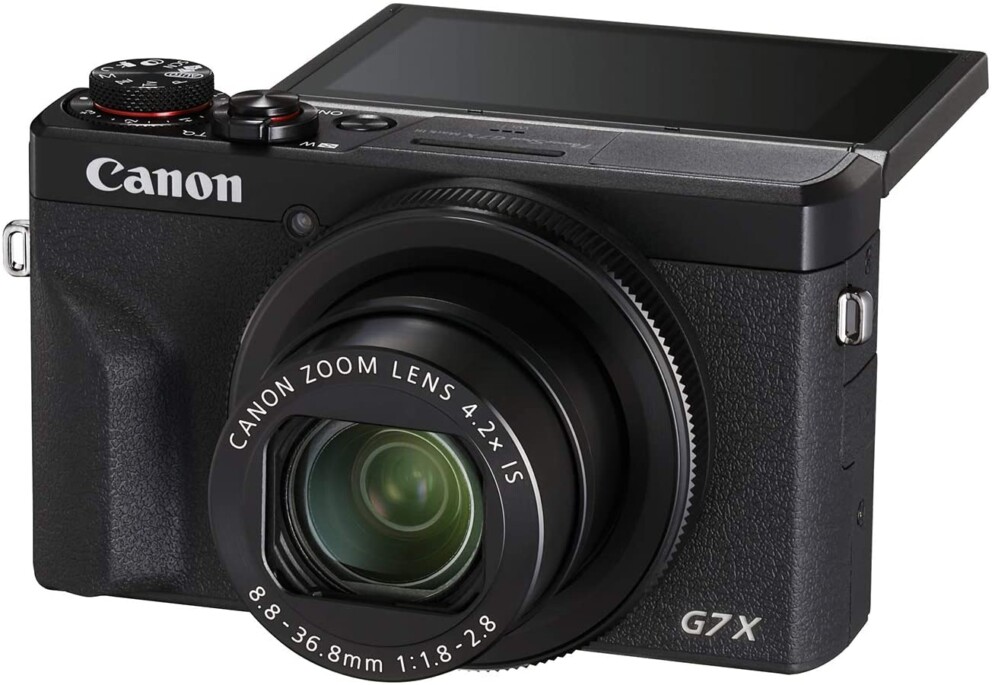 8 Best Canon Cameras With A Flip Screen (For Photo And Video)